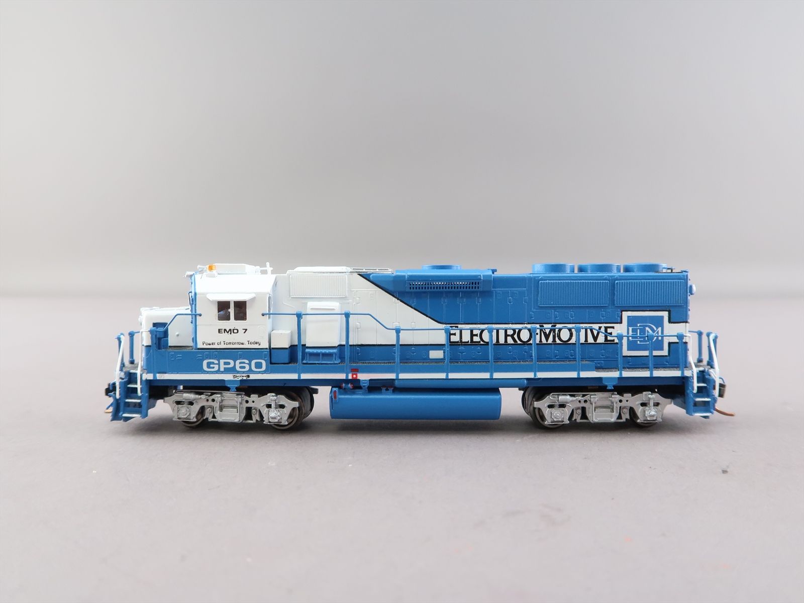N Brass Model - OMI 2893.1 EMD Demo Demonstrator GP60 Blue / White # ...
