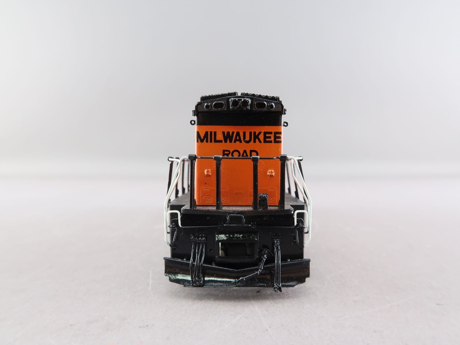 HO Brass Model - OMI 5592 Milwaukee MP15A-C #466 - Custom - 1993 Run ...