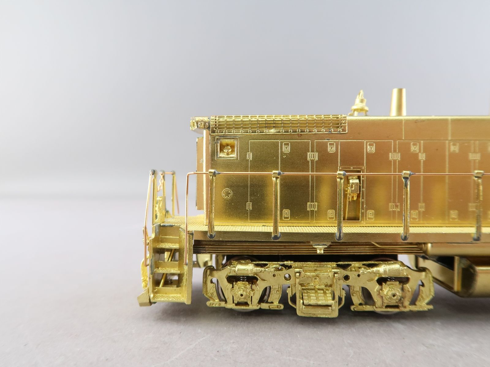 HO Brass Model - OMI 5078 SOU Southern MP15DC - Unpainted - 1987 Run - Ajin - RARE!