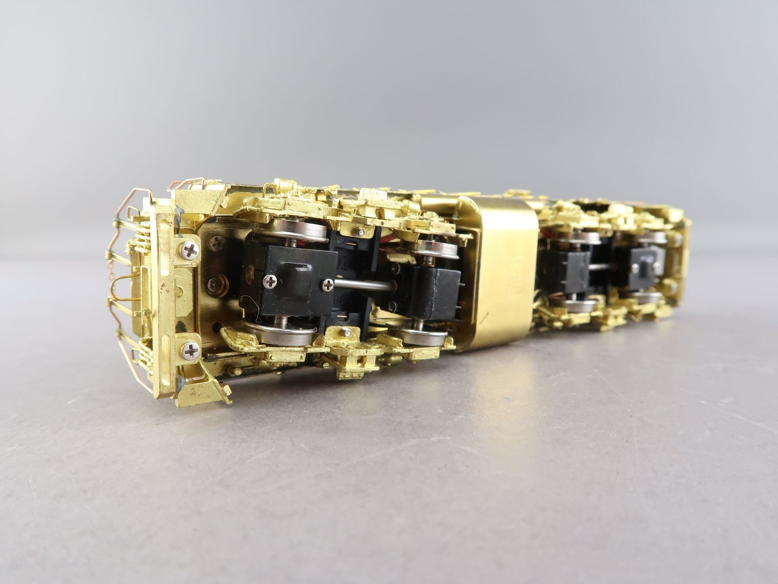 HO Brass Model - OMI 5078 SOU Southern MP15DC - Unpainted - 1987 Run - Ajin - RARE!