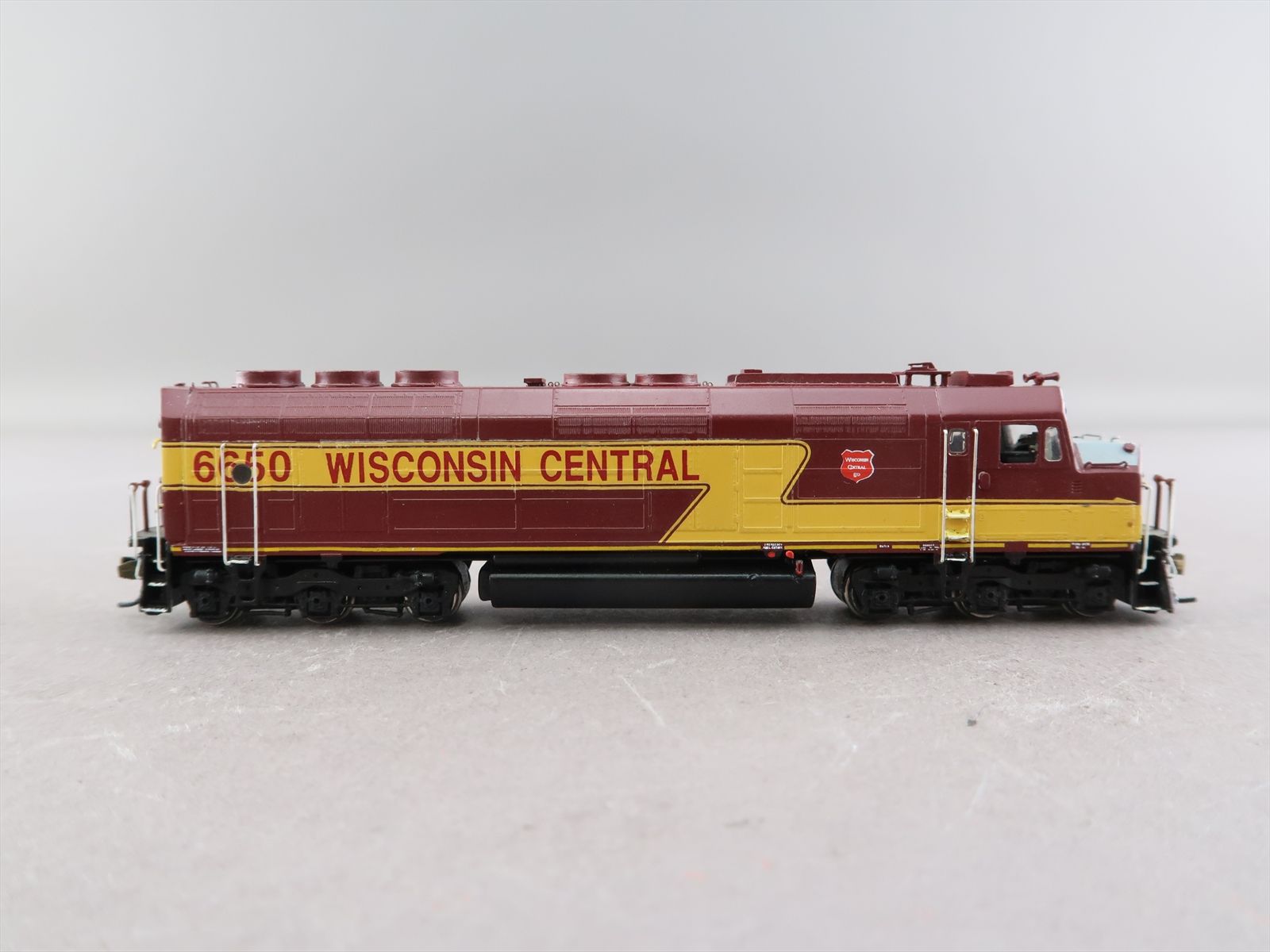 N Brass Model - W&R AT&SF as WC Wisconsin Central F45 - Custom - Samhongsa