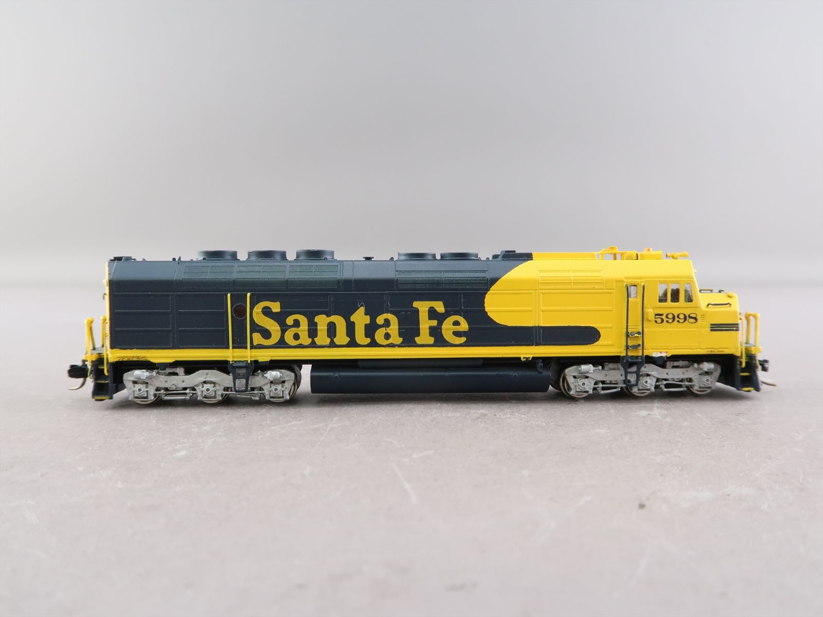 N Brass Model - W&R AT&SF Santa Fe FP45 Yellow Warbonnet - F/P - Samhongsa