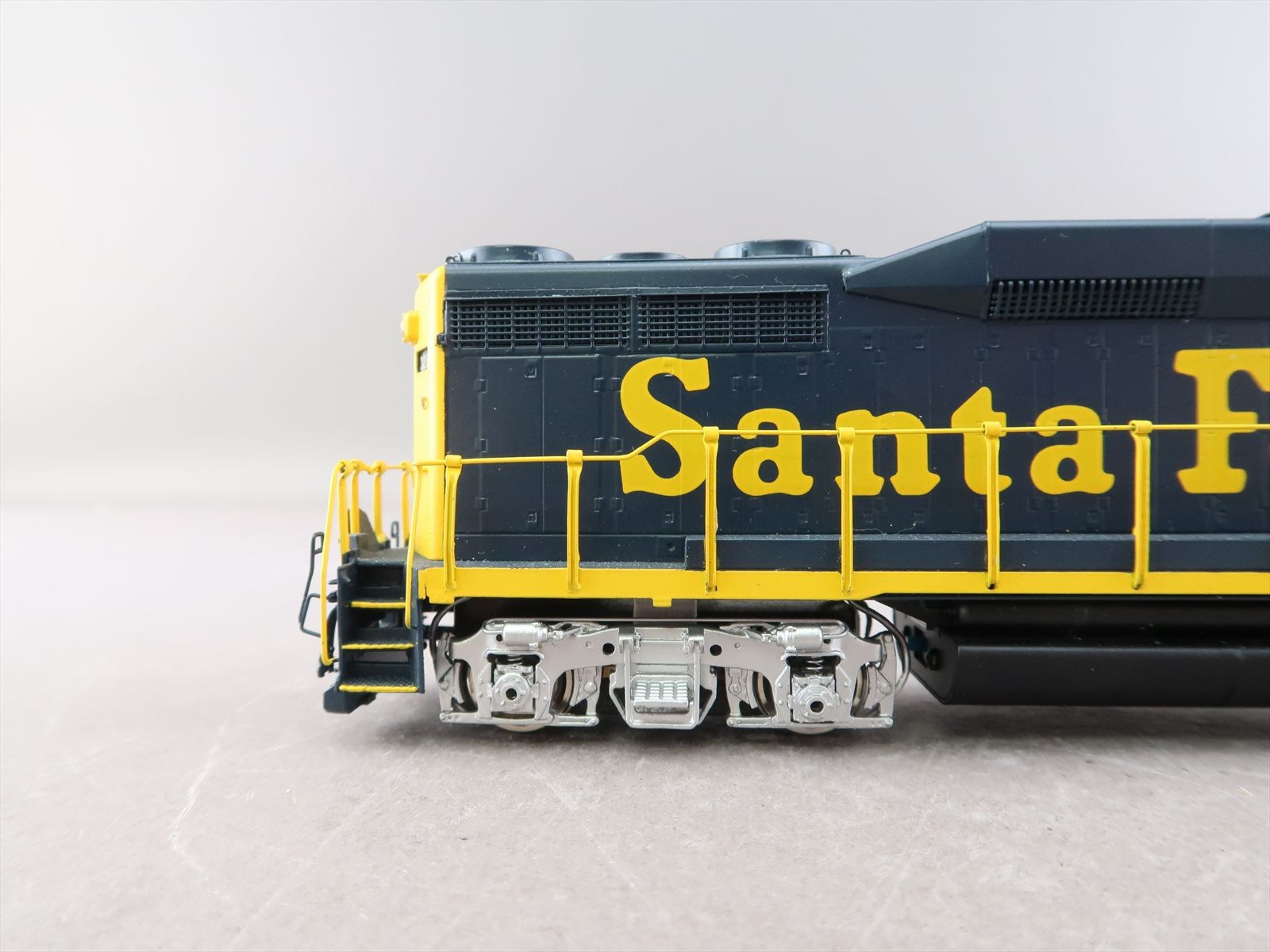 HO Brass Model - CIL 2151.1 AT&SF Santa Fe GP-30 Phase 1 #3200 - F/P ...