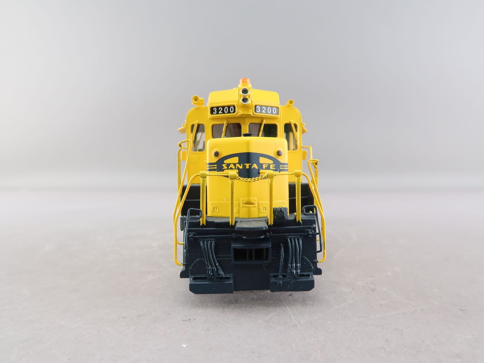 HO Brass Model - CIL 2151.1 AT&SF Santa Fe GP-30 Phase 1 #3200 - F/P ...