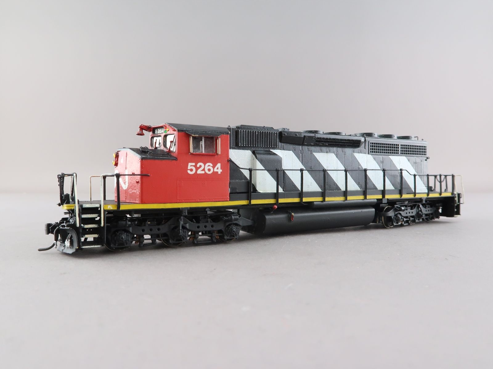 HO Brass Model - OMI 5306 CN CNR Canadian National SD40-2 SD40-2W Wide ...