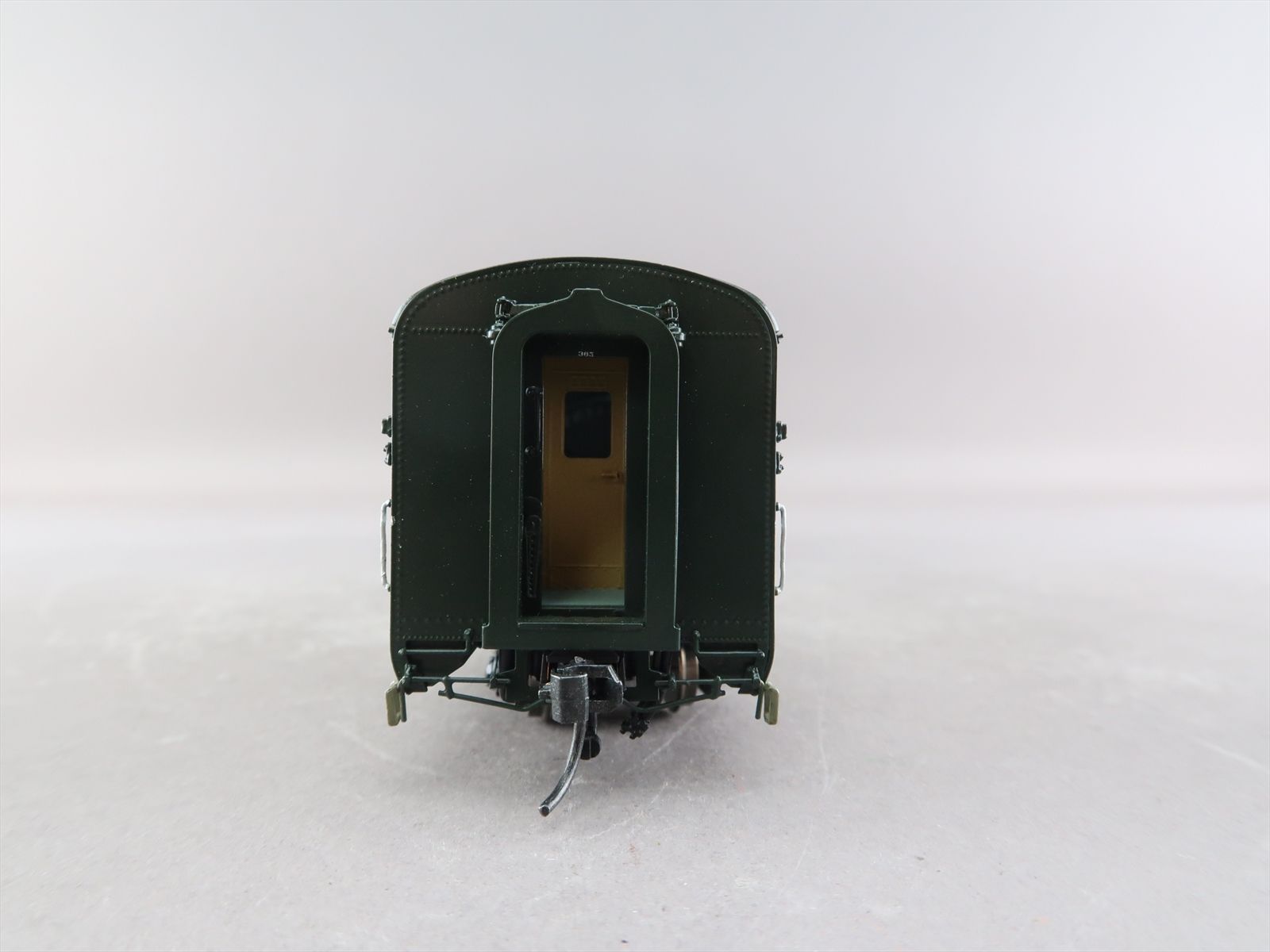 HO Brass Model - UTI 1081-3 NP Northern Pacific 10-6 Sleeper Loewy Two ...