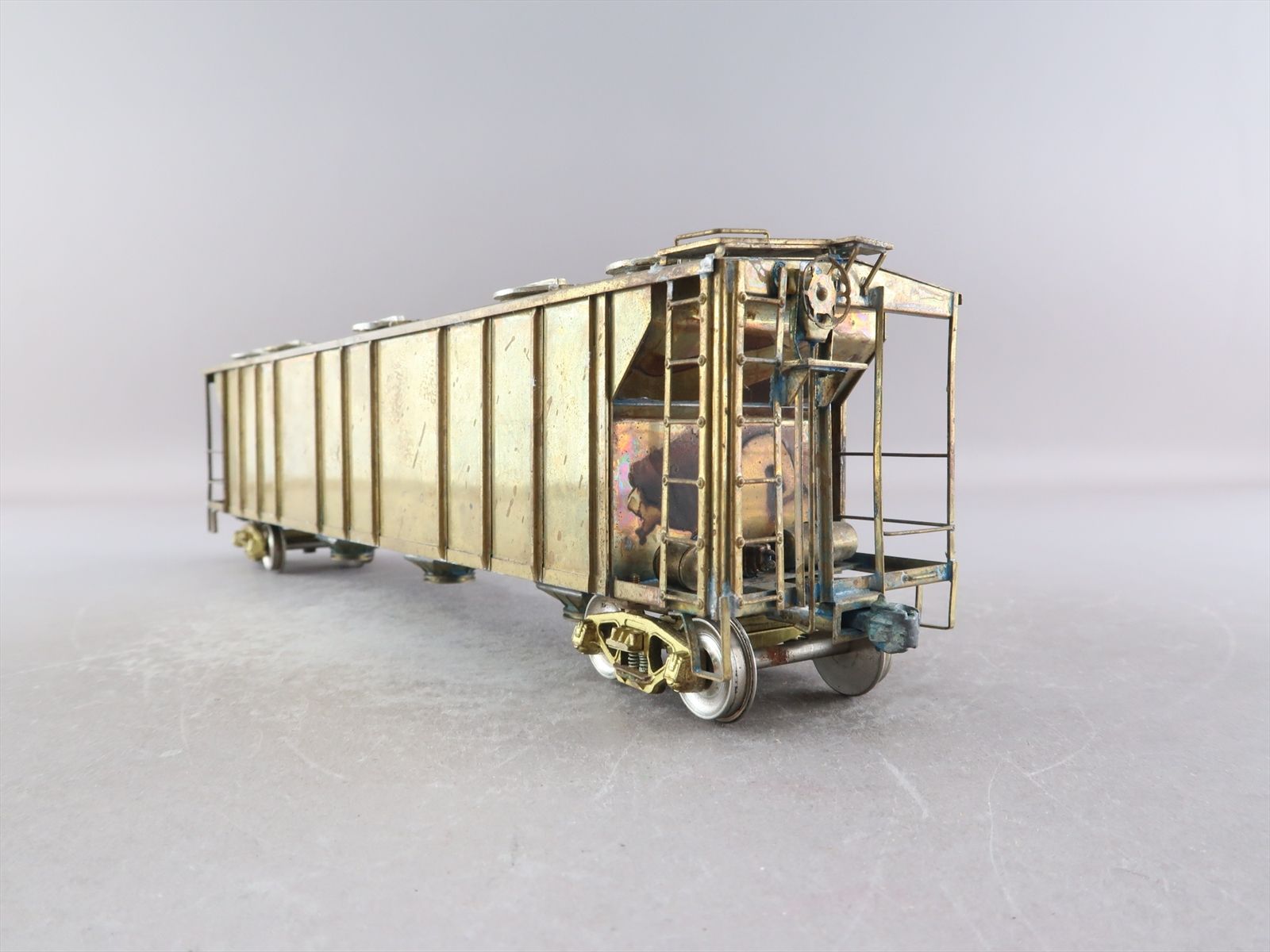 O Brass Model - MG Max Gray 606 PS-2 Triple Bay Covered Hopper ...