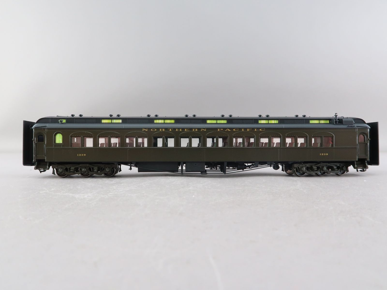HO Brass Model - W&R NP Northern Pacific Coach Pullman Green #1239 - F ...