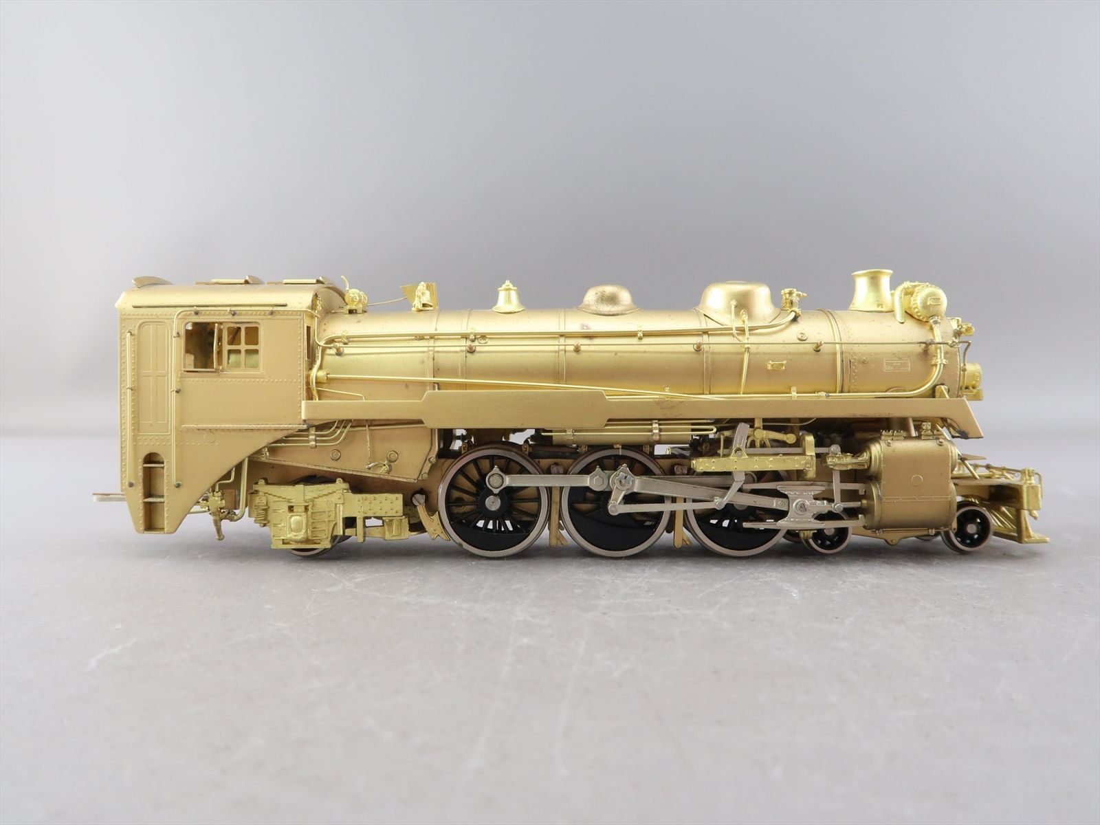 HO Brass Model - VH Canadian Pacific Railroad 4-6-2 #2700 - Unpainted ...
