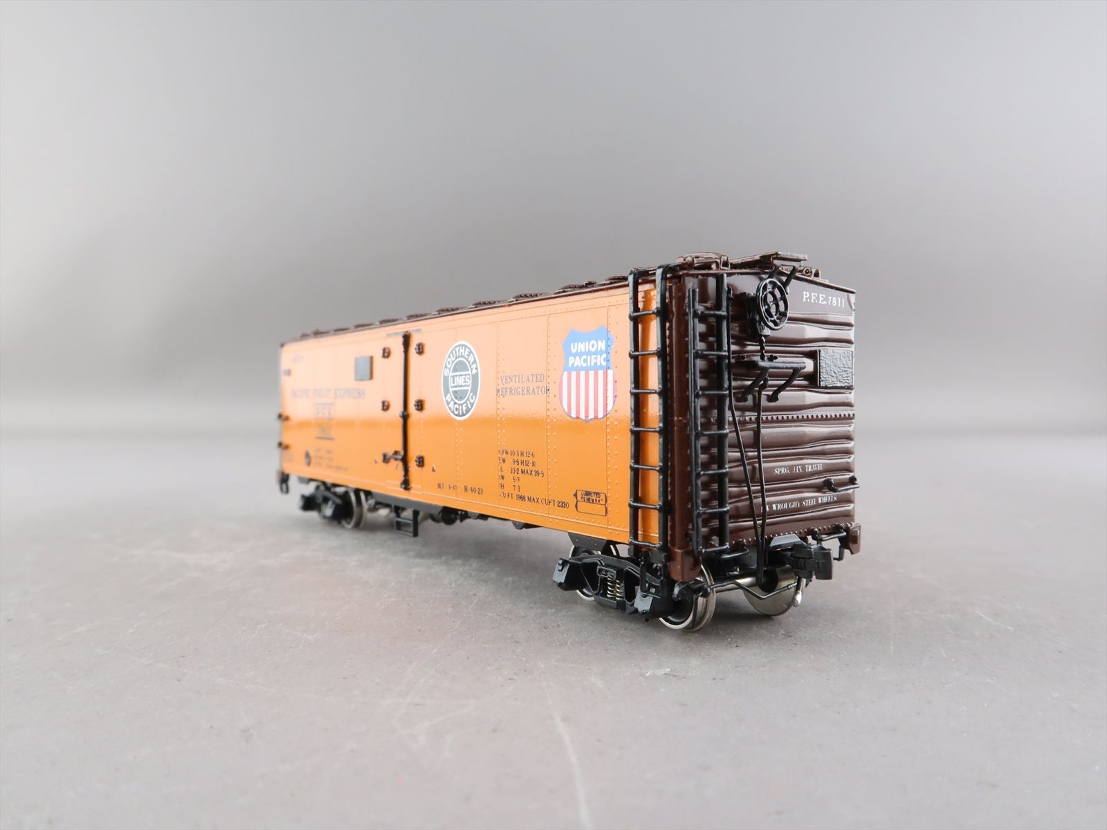 HO Brass Model - CIL 2137.1 PFE Pacific Fruit Express Union Pacific UP ...