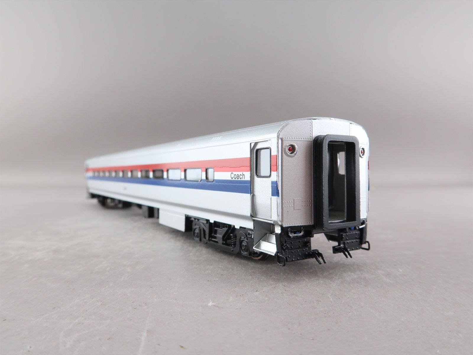 HO Brass Model - OMI 3254.1 Amtrak Horizon Coach Passenger Car #54042 ...