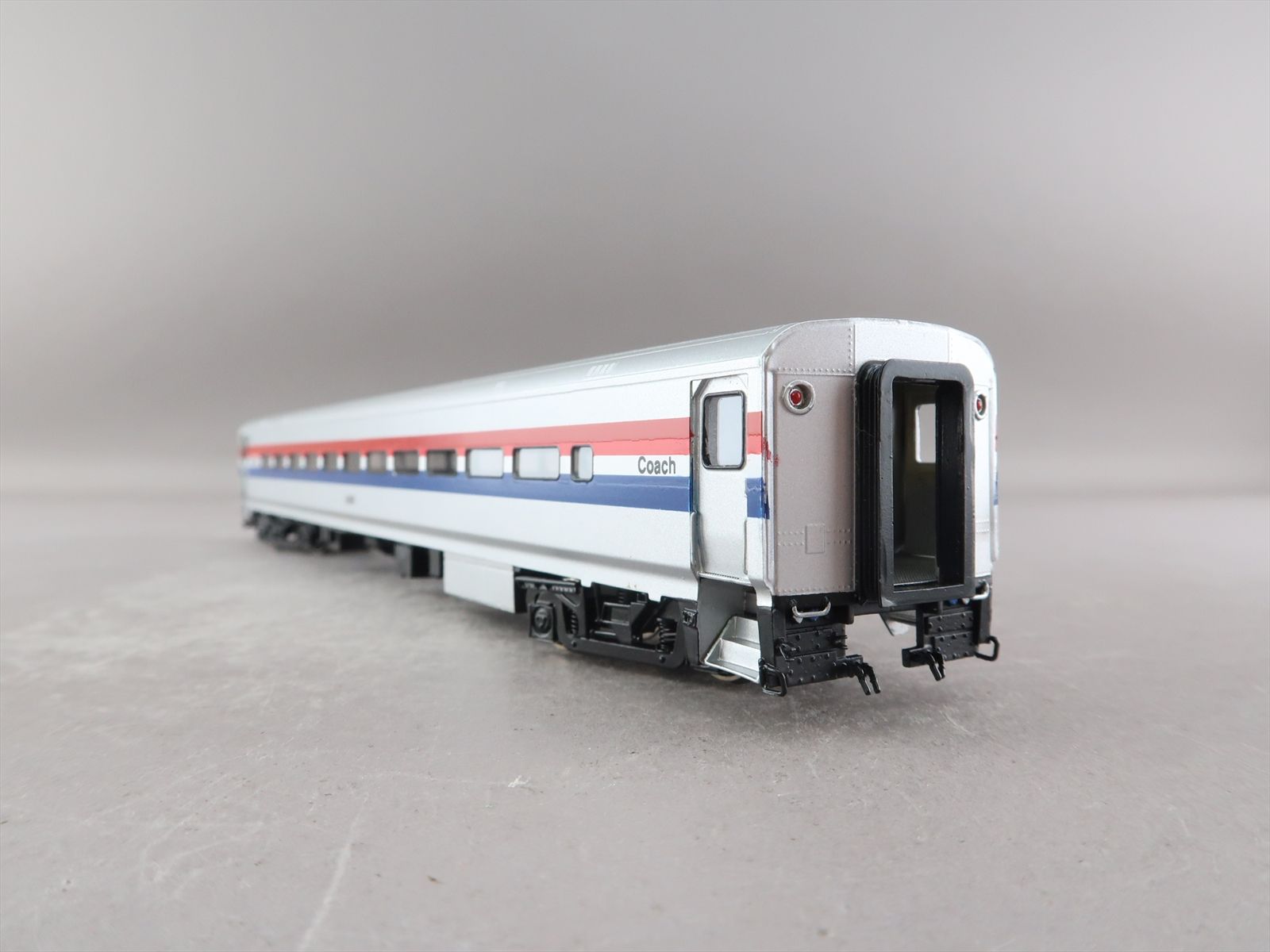 HO Brass Model - OMI 3254.1 Amtrak Horizon Coach Passenger Car #54000 ...