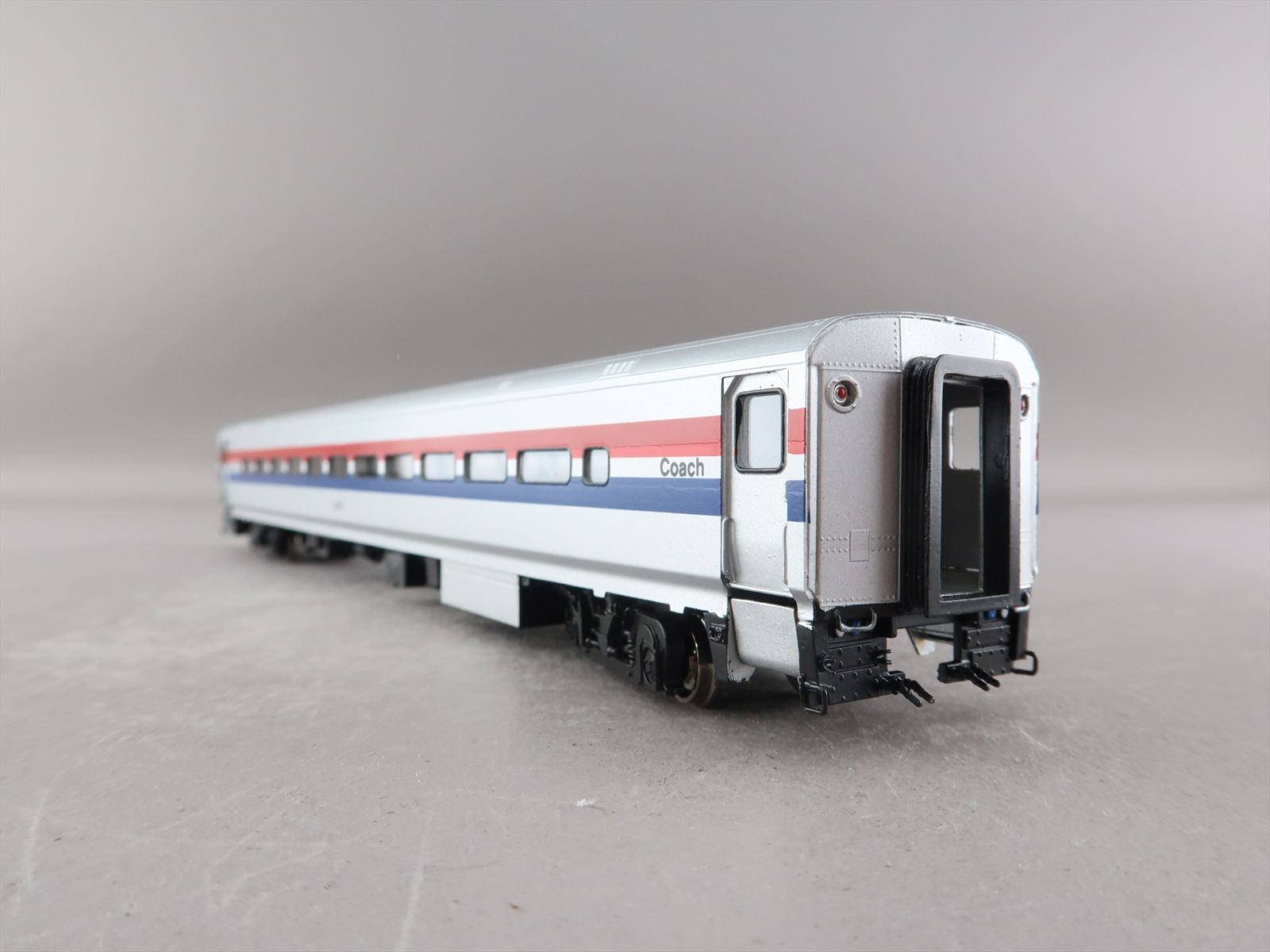 HO Brass Model - OMI 3254.1 Amtrak Horizon Coach Passenger Car #54071 ...