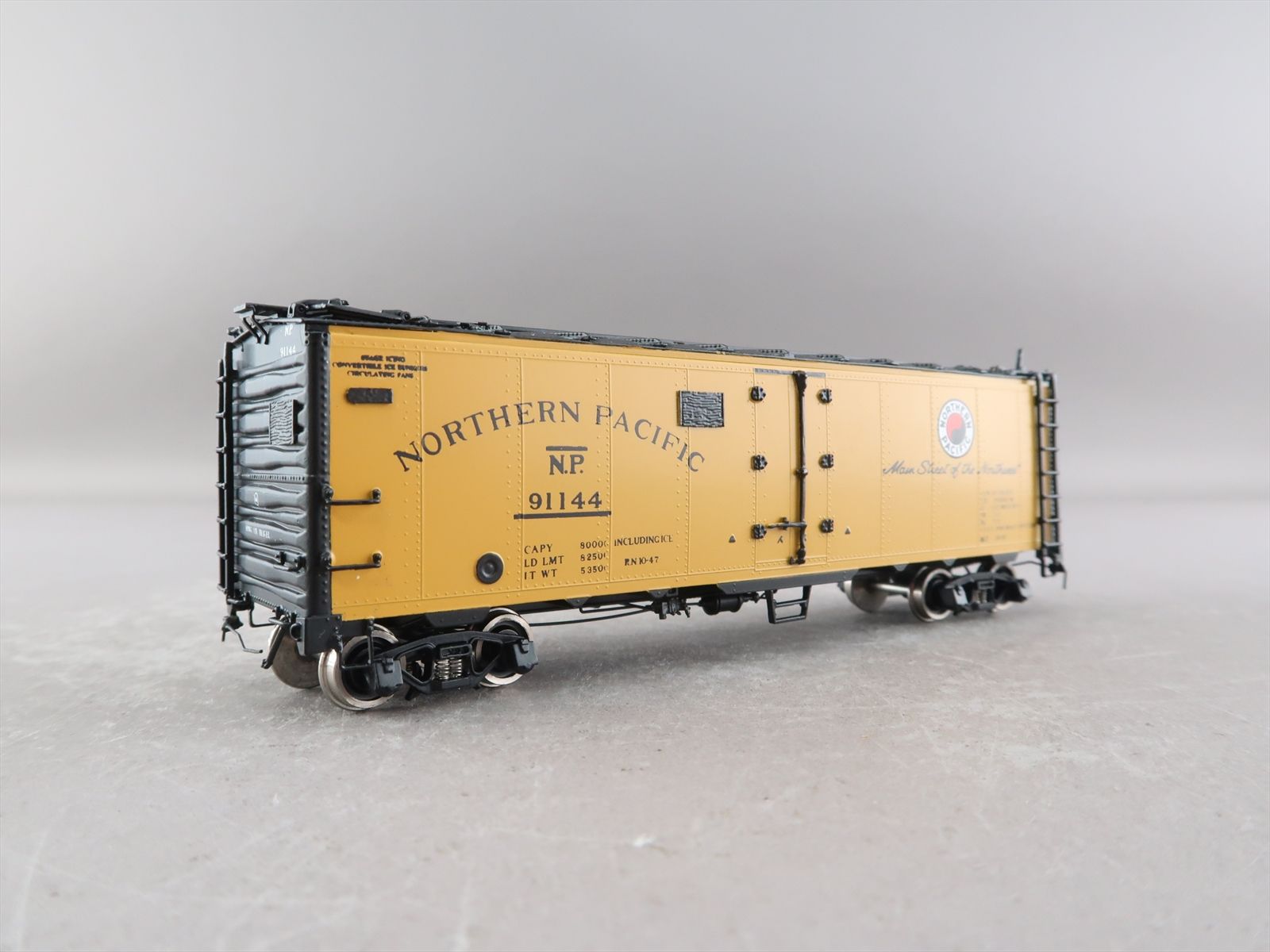 HO Brass Model - CIL 2139.1 NP Northern Pacific Reefer 'Main Street ...