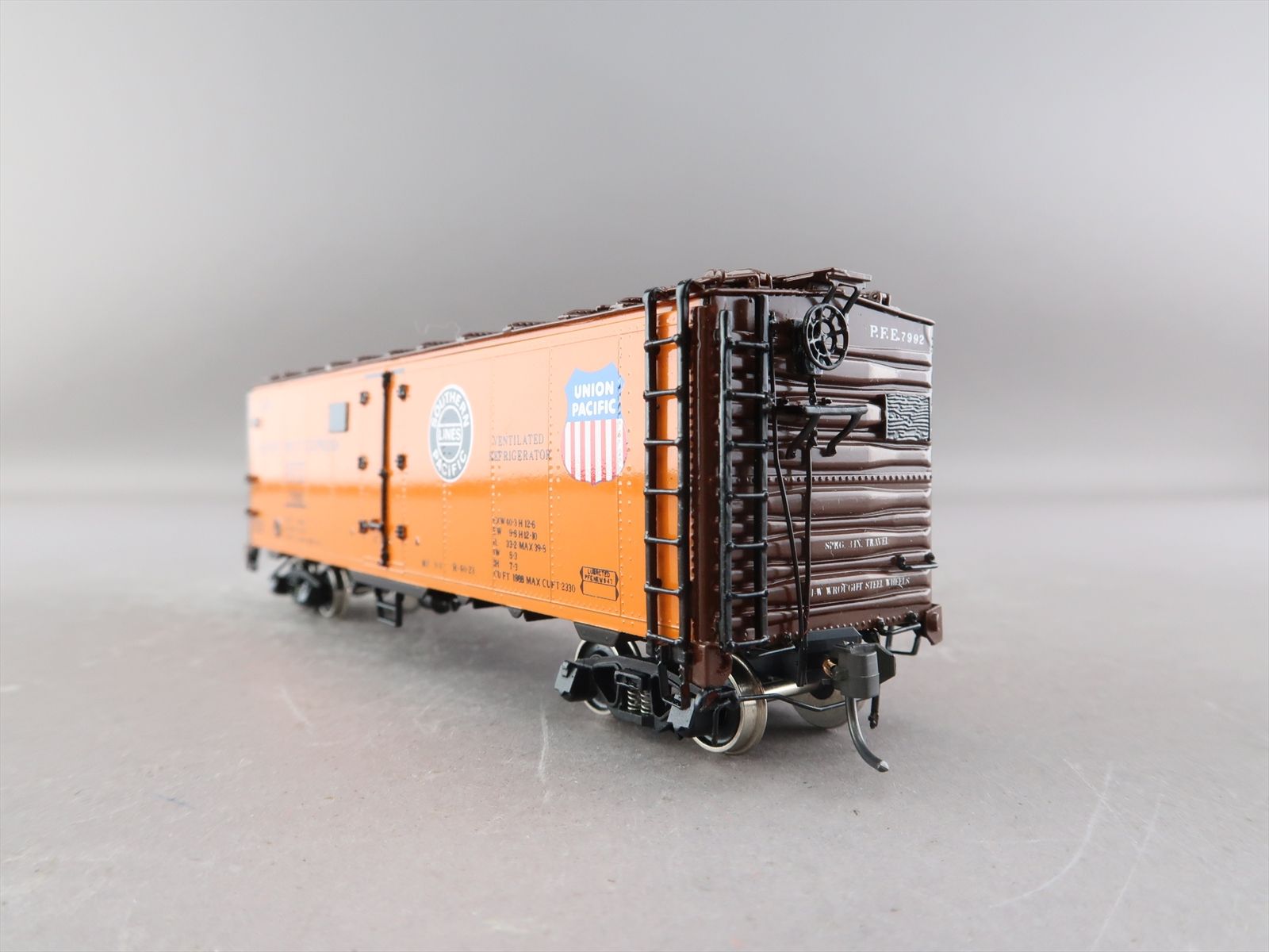 HO Brass Model - CIL 2137.1 PFE Pacific Fruit Express Union Pacific UP ...