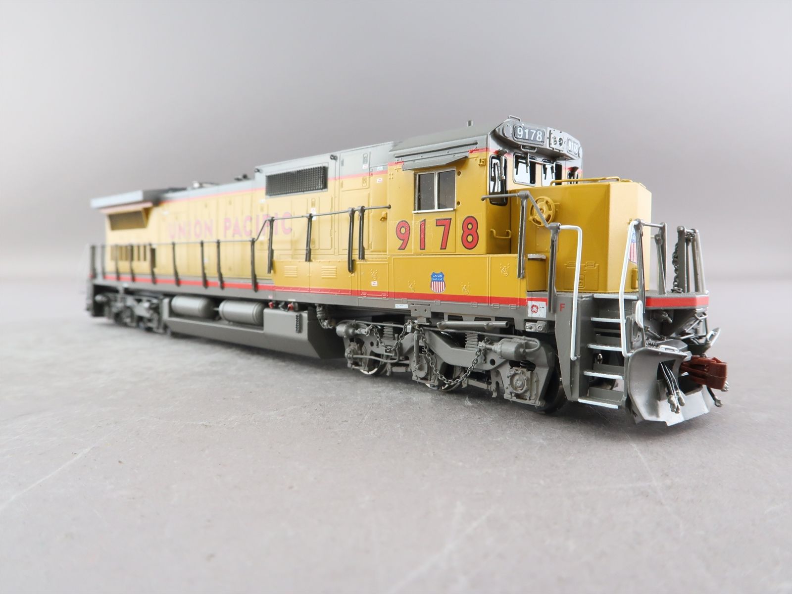 HO Brass Model - OMI 5153 UP Union Pacific Dash 8-40C #9178 - Custom ...