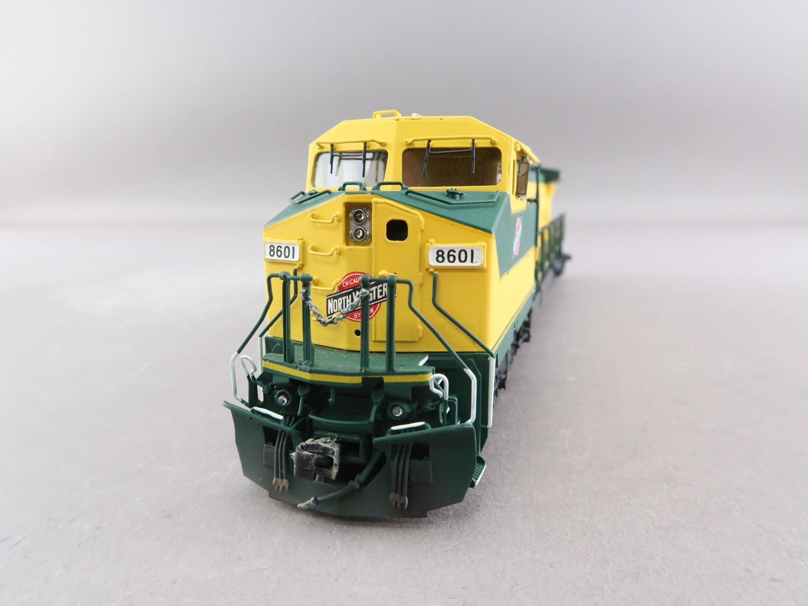 HO Brass Model - OMI 6526.1 C&NW Chicago & Northwestern C44-9W #8601 - Custom - 1994 Run - Ajin