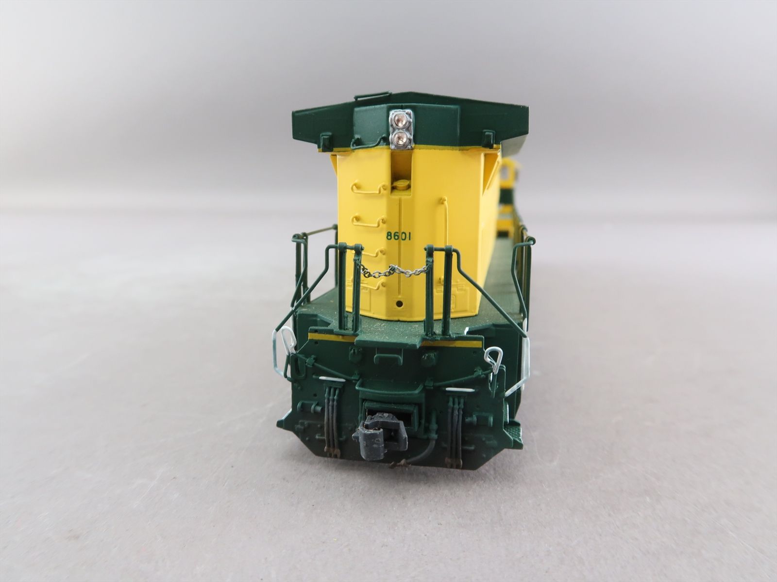 HO Brass Model - OMI 6526.1 C&NW Chicago & Northwestern C44-9W #8601 - Custom - 1994 Run - Ajin