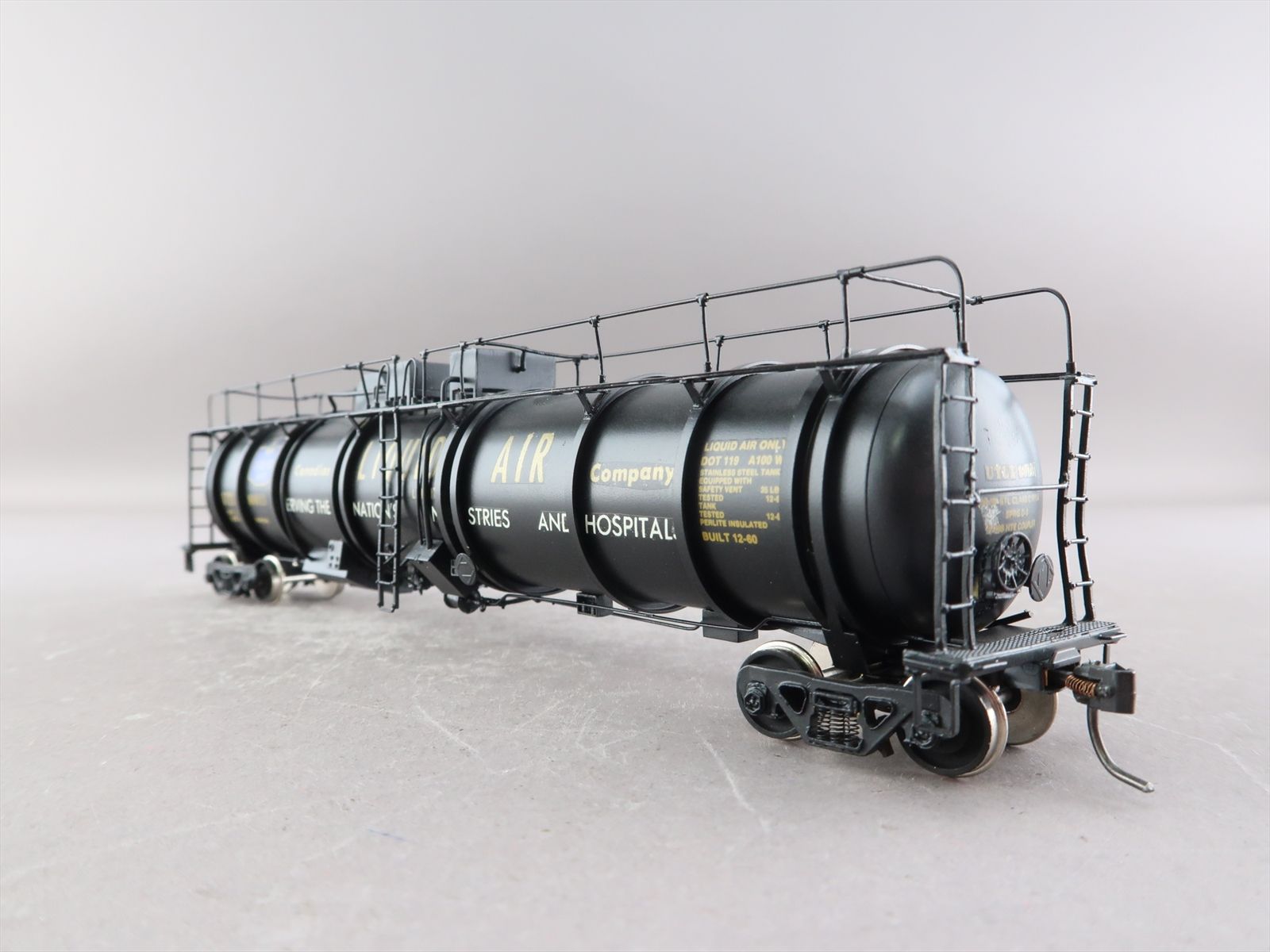 HO Brass Model - OMI 3029 UTLX Canadian Company Limited 61' Liquid Air ...
