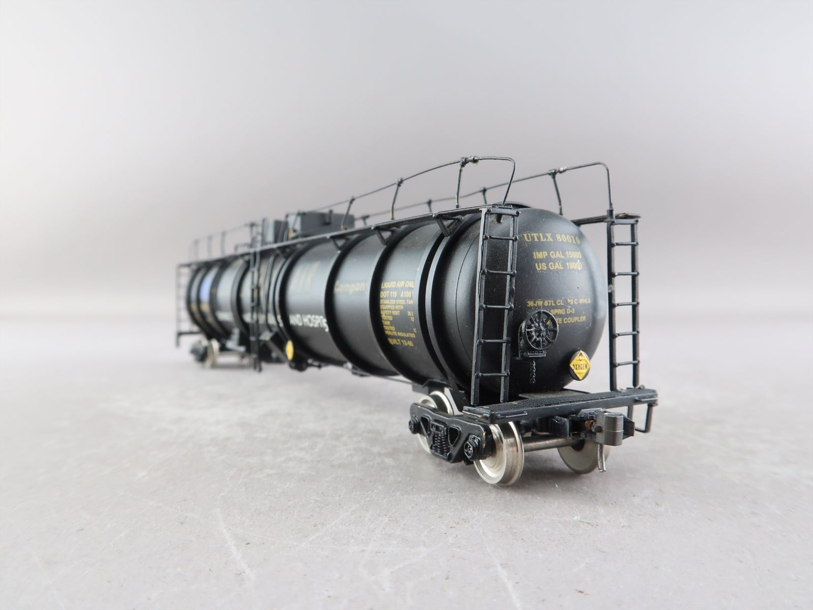 HO Brass Model - OMI 3029 UTLX Canadian Company Limited 61' Liquid Air ...