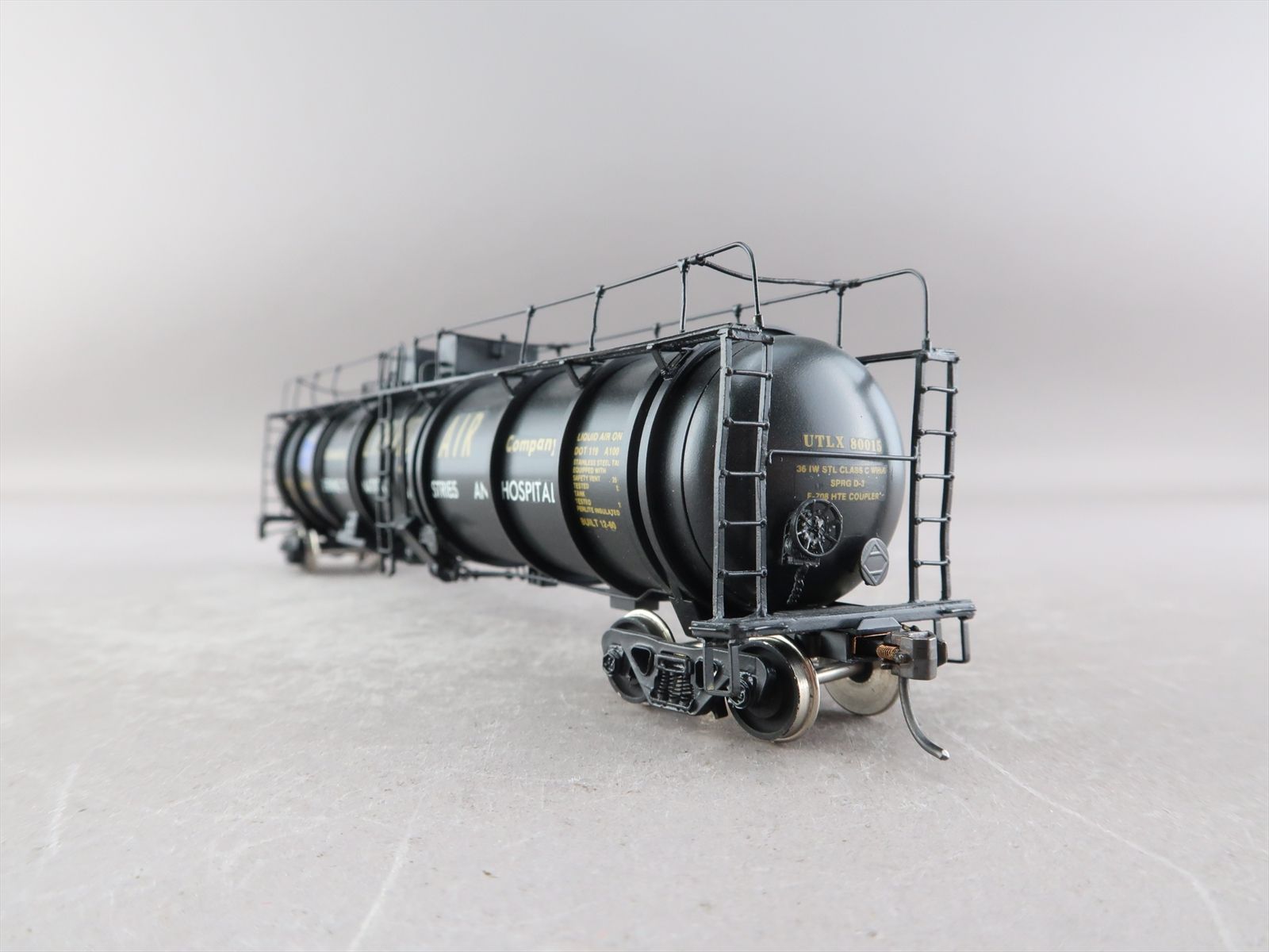 HO Brass Model - OMI 3029 UTLX Canadian Company Limited 61' Liquid Air ...