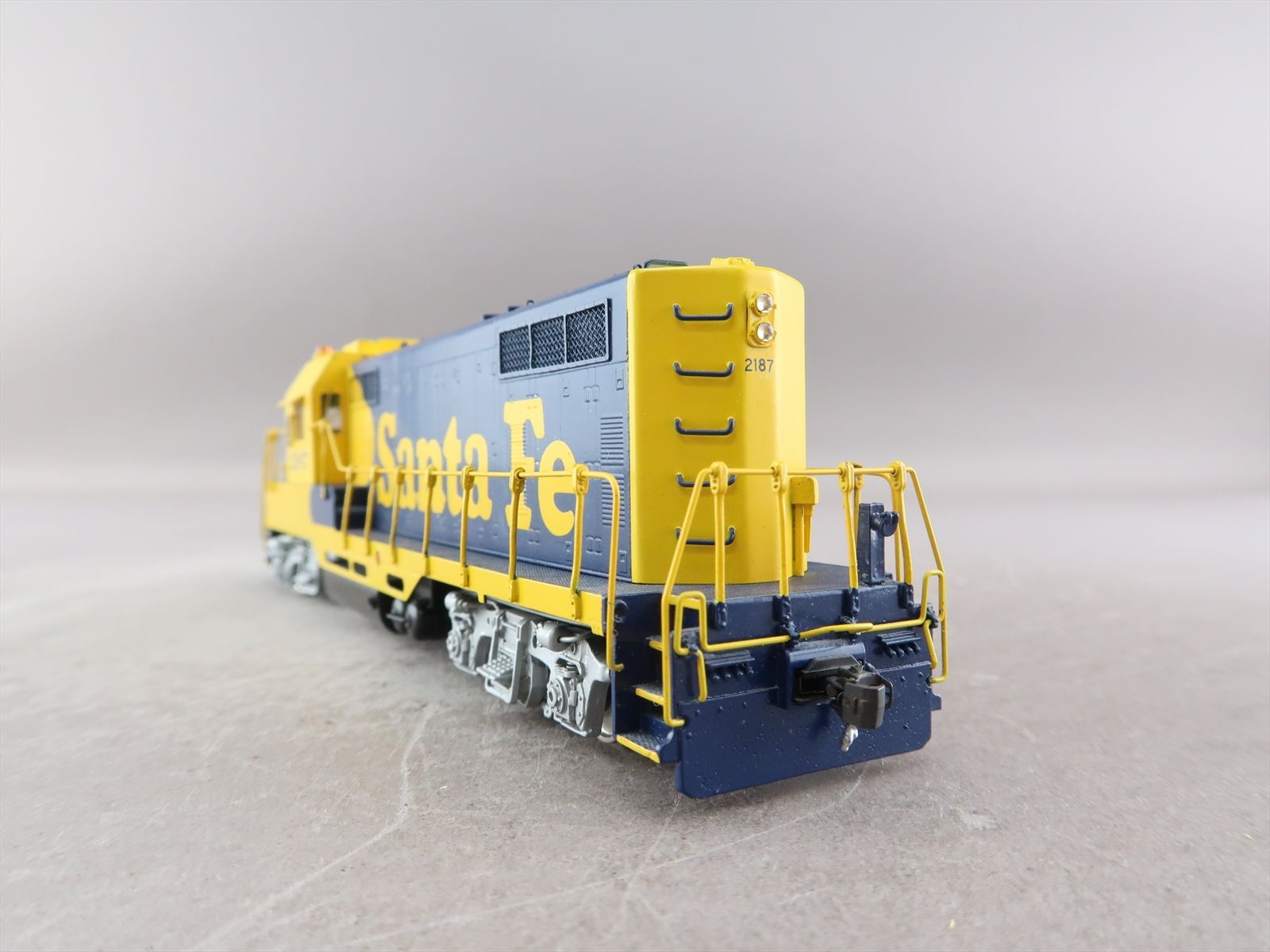 HO Brass Model - Hallmark HS0090 GP-7R AT&SF Santa Fe Chop Nose Round ...