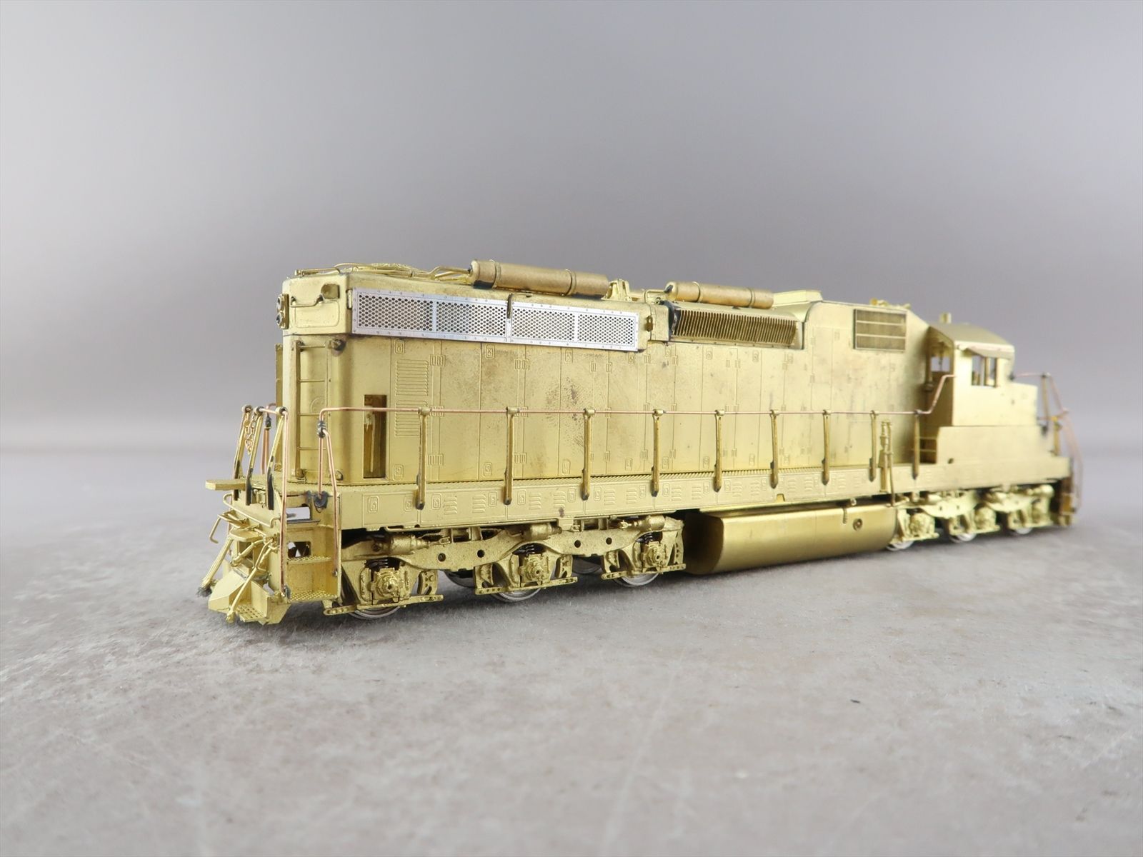HO Brass Model - OMI 6174 AT&SF Santa Fe EMD SD26 #4600 - 4679 - Unpainted - 1992 Run - Ajin