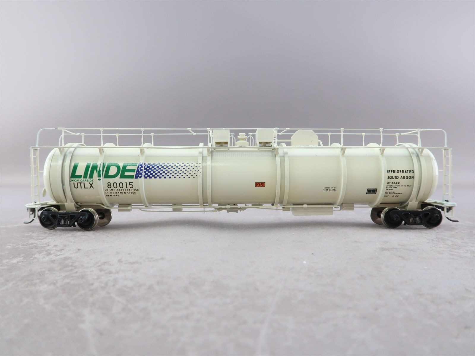 HO Brass Model - OMI 3029 UTLX LINDE 61' Liquid Air Tank Car 15000 ...