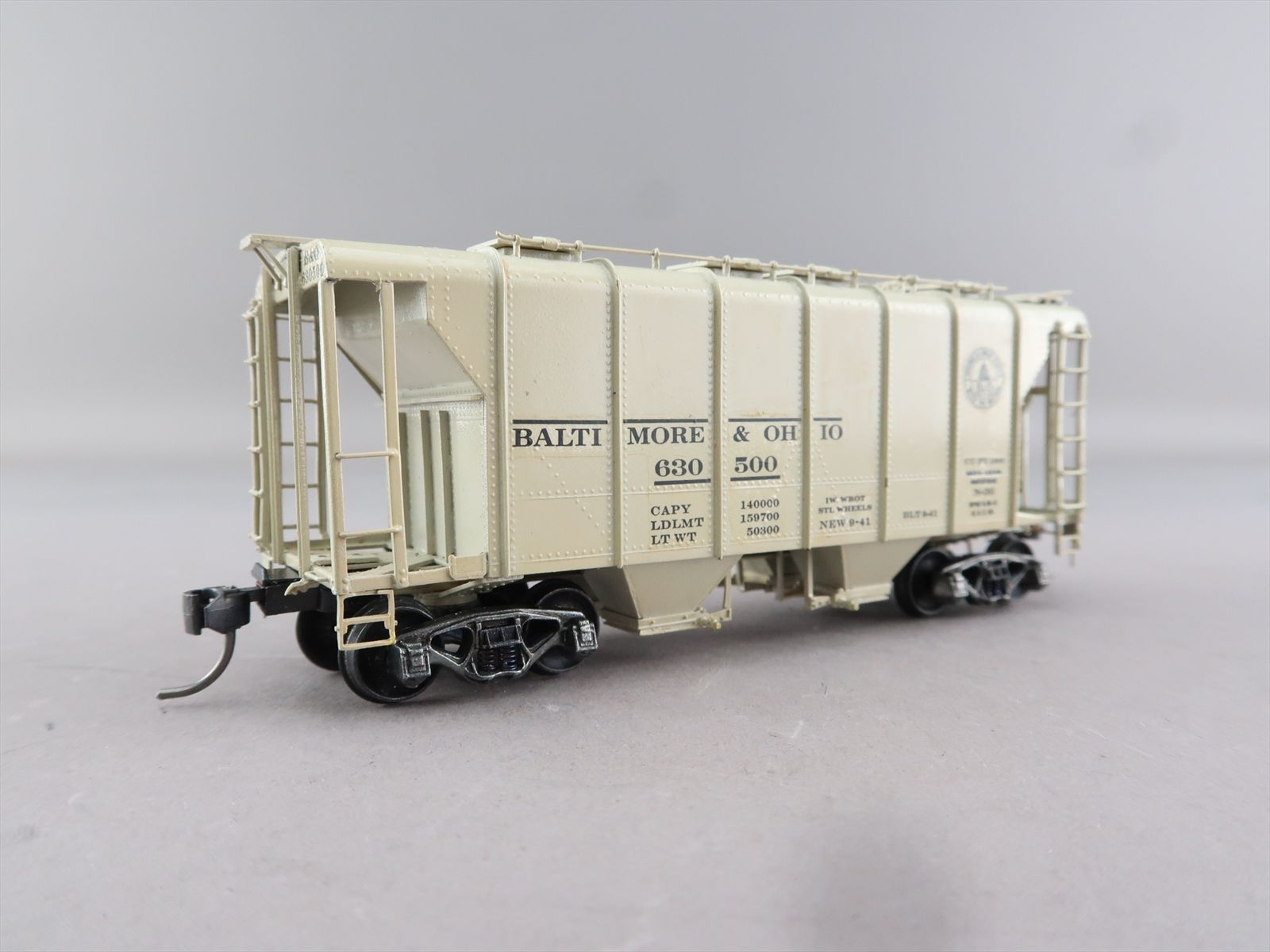 HO Brass Model - OMI 1390 B&O Baltimore & Ohio N-34 Covered Hopper ...