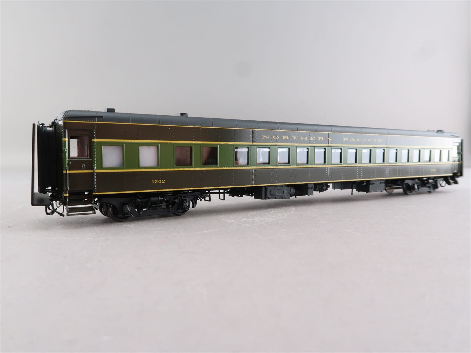 HO Brass Model - W&R NP Northern Pacific Semi-Lightweight Coach Pine ...