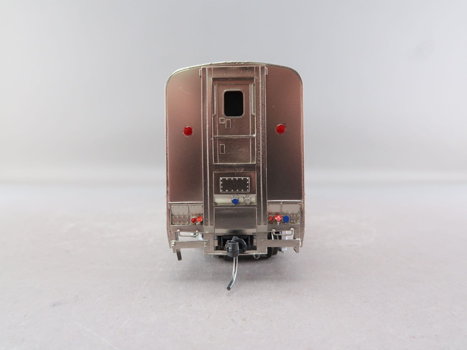 HO Brass Model - OMI 3335.1 Amtrak Superliner II Transition Sleeper #39003 - F/P - 1997 Run - Ajin