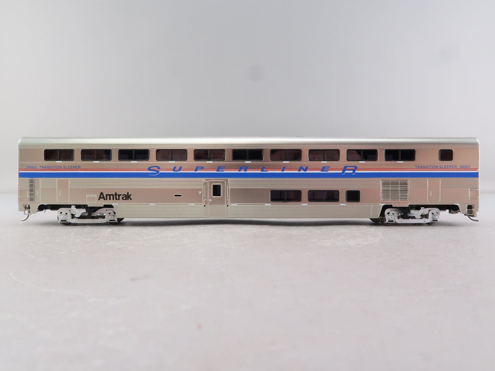 HO Brass Model - OMI 3335.1 Amtrak Superliner II Transition Sleeper ...