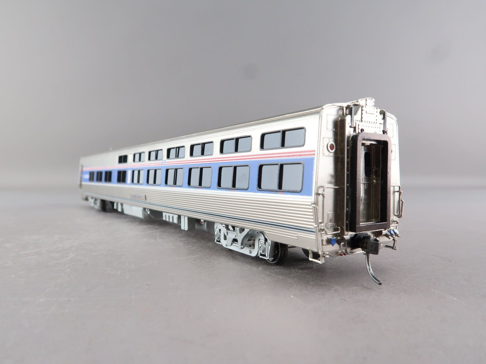 HO Brass Model - OMI 3345.1 Amtrak Viewliner Sleeper EAGLE VIEW #62038 ...