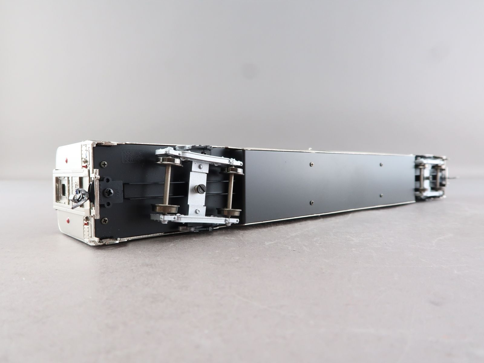 HO Brass Model - OMI 3334.1 Amtrak Superliner II Deluxe Sleeper A ...