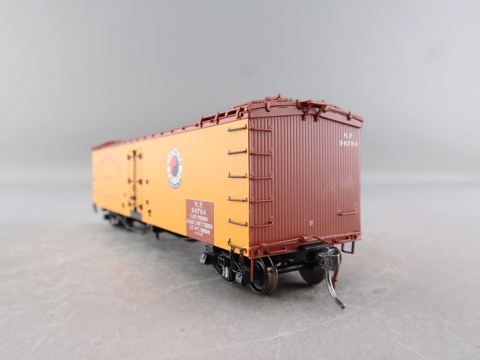 HO Brass Model - W&R NP Northern Pacific Wood Reefer Version 2 Orange ...