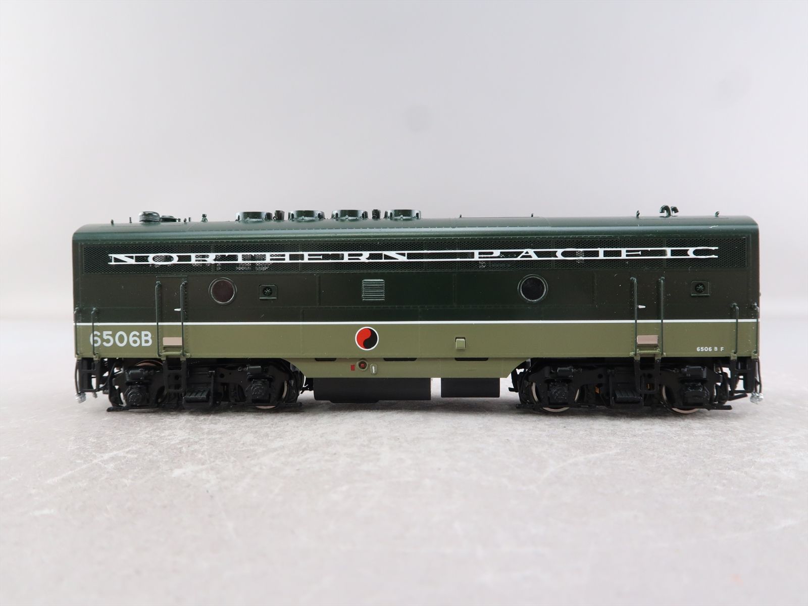 HO Brass Model - CIL 2378.2 NP Northern Pacific EMD F3 F3B Loewy ...