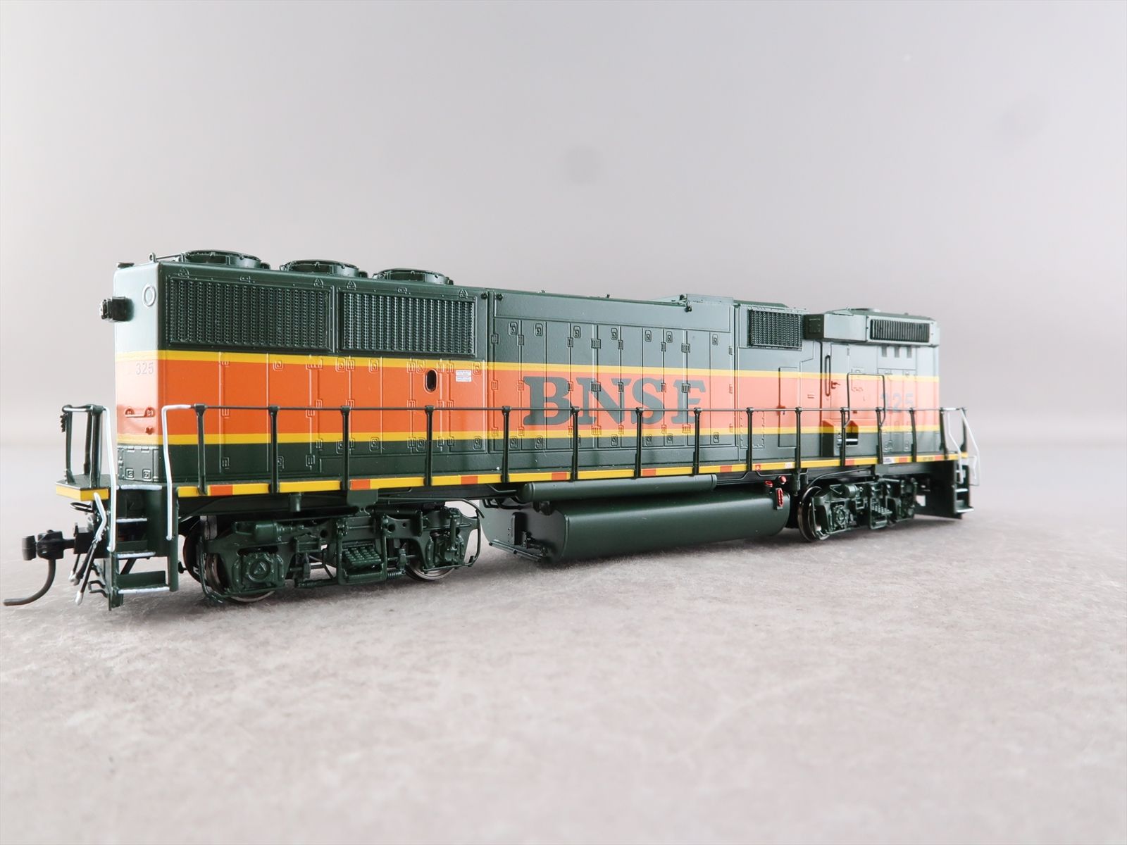 HO Brass Model - OMI 087010037.2 BNSF Burlington Northern Santa Fe Heritage I GP60B Diesel #325 ...