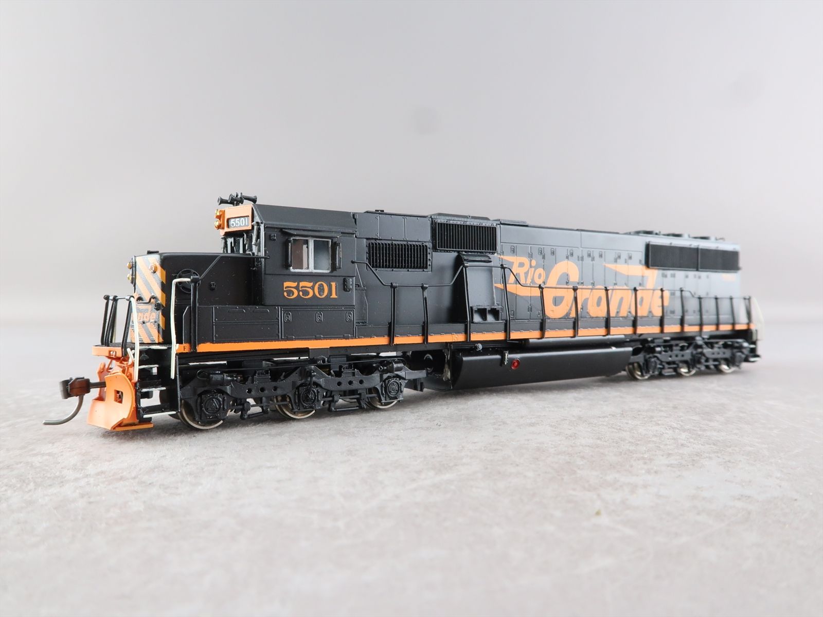 HO Brass Model - OMI 1893 D&RGW Denver & Rio Grande SD50 Low Hood #5501 - Custom - 1986 Run - Ajin